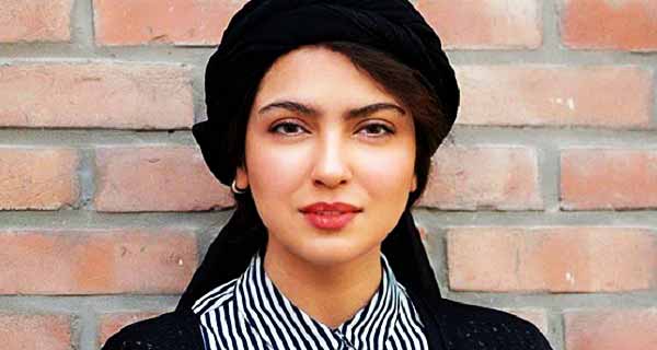 بیوگرافی مونا کرمی از بازیگری تا آثار هنری و فیلم و سریال های او